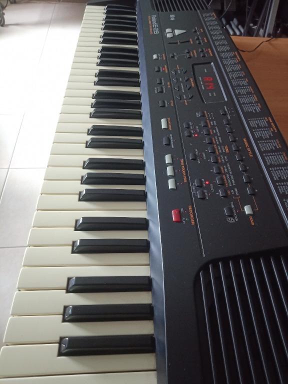 Roland E28 Intelligent Keyboard (ITALY), Hobbies & Toys, Music & Media ...