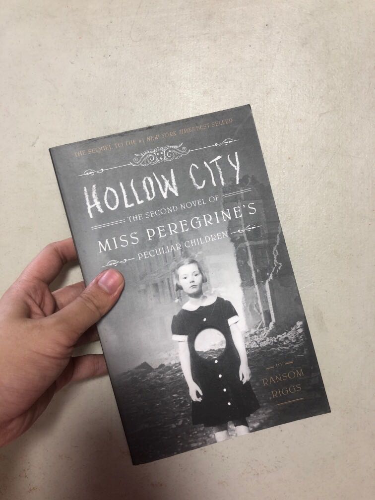 Hollow City by Ransom Riggs, Hobbies & Toys, Books & Magazines ...