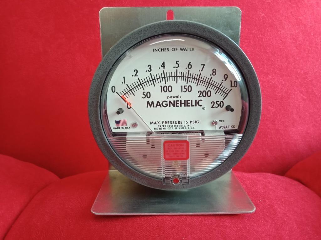 Magnehelic Differential Pressure Gage, Magnehelic Gauge, Dwyer ...