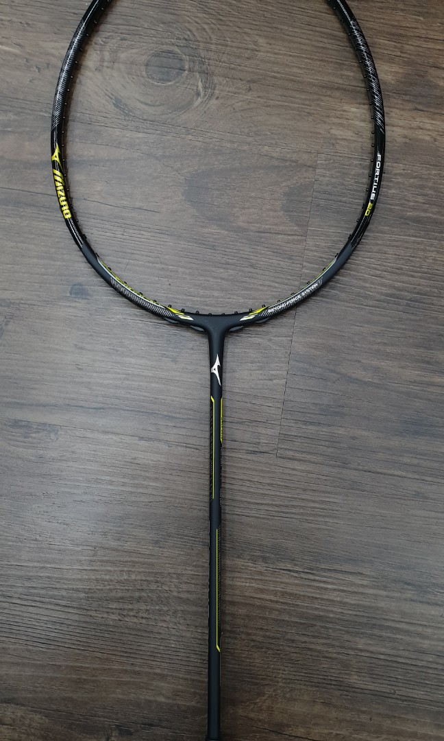 Mizuno Fortius 20, Sports Equipment, Sports & Games, Racket & Ball ...