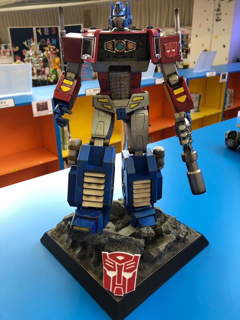 Optimus Prime Hot Toys, Hobbies & Toys, Toys & Games on Carousell