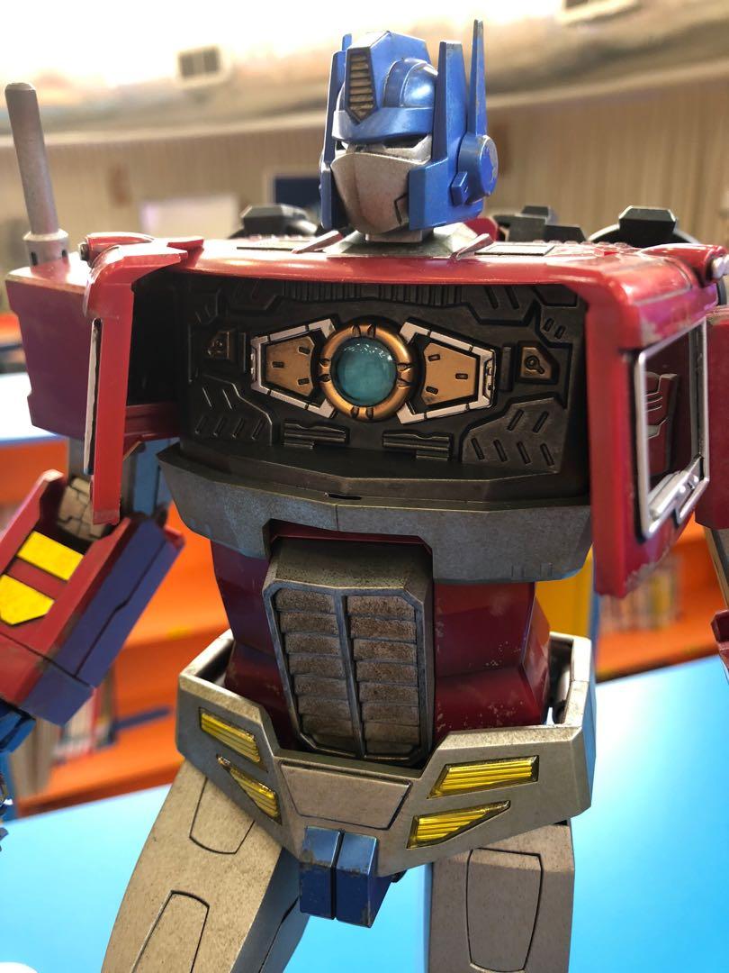 Optimus Prime Hot Toys, Hobbies & Toys, Toys & Games on Carousell