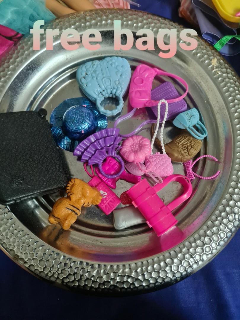 Barbie sale plus many free gifts(refer pics), Hobbies & Toys ...