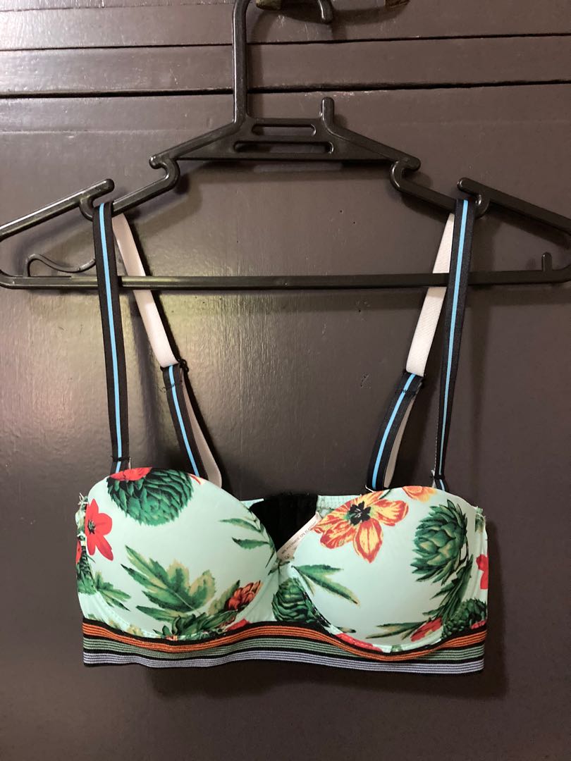 Bench push-up bra, Women's Fashion, Activewear on Carousell