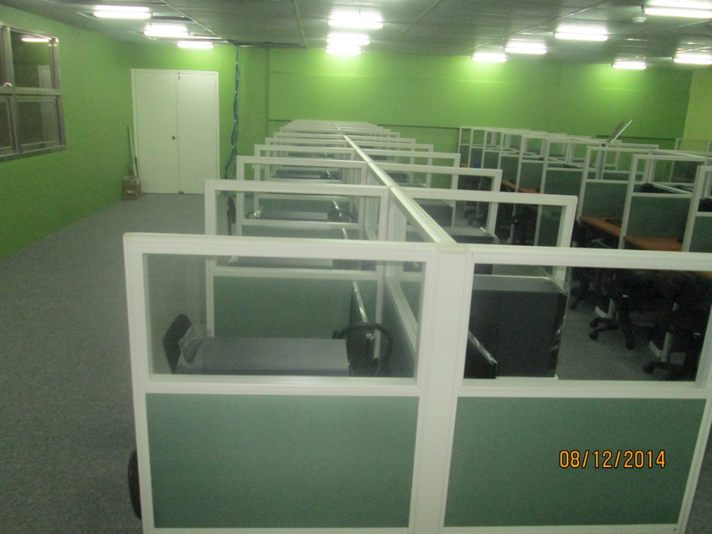 CUBICLES TABLE TOP GLASS OFFICE PARTITIONS, Furniture & Home Living ...
