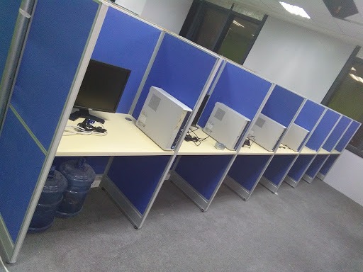 FREESTANDING COMPUTER TABLE OFFICE PARTITIONS, Furniture & Home Living ...