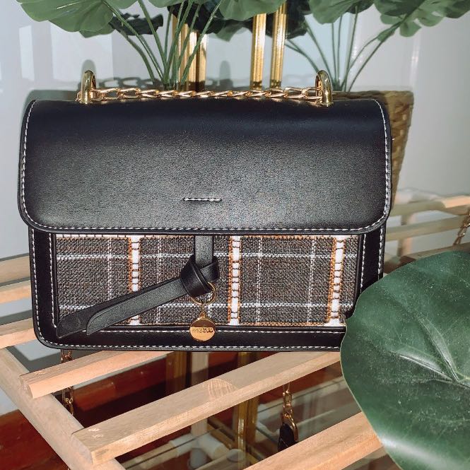 MIZZUE Fran Amirah Bag in Black, Women's Fashion, Bags & Wallets, Cross ...