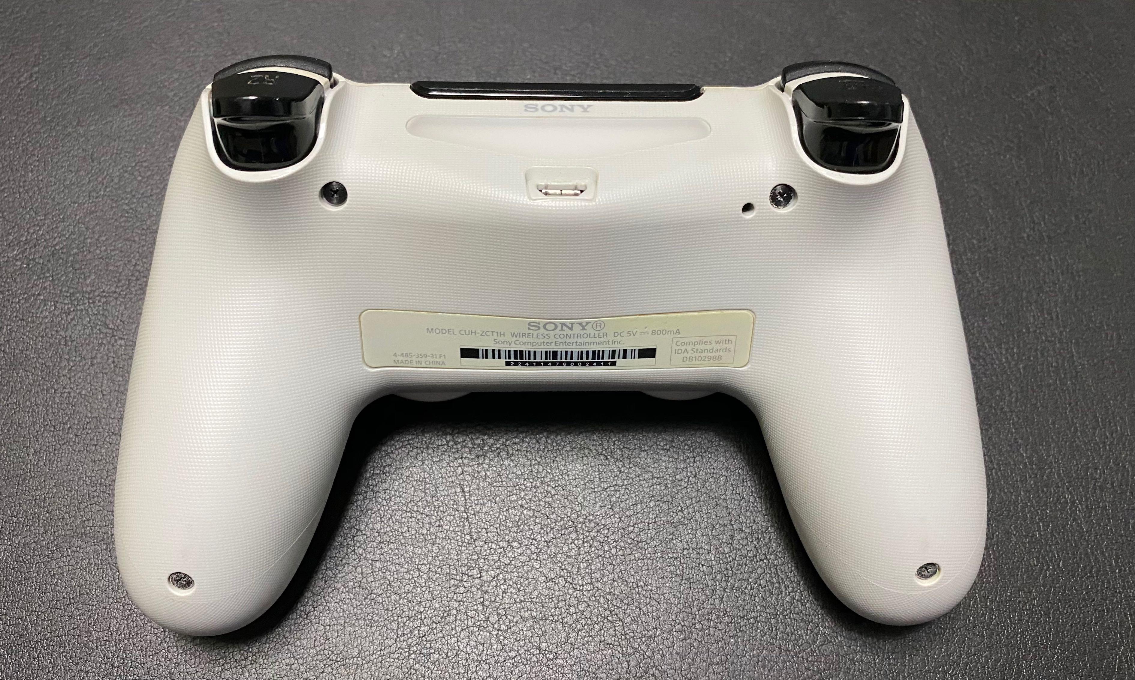 PS4 DualShock White Controller Gen 1, Video Gaming, Gaming Accessories ...