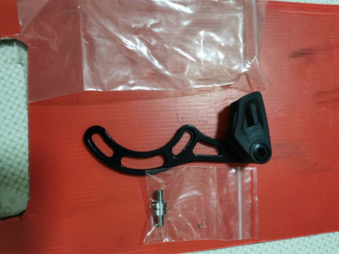 Specialized chain guide... Iscg 05, Sports Equipment, Bicycles & Parts ...