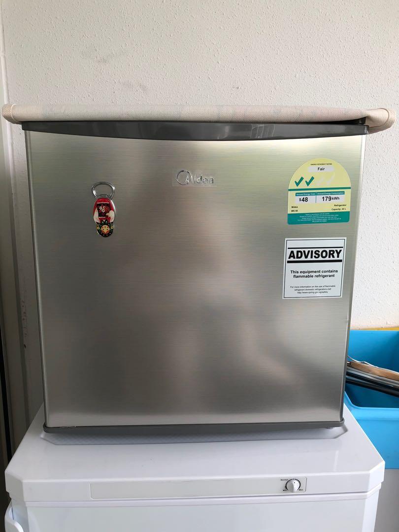 Midea Mini Bar Fridge, TV & Home Appliances, Kitchen Appliances ...