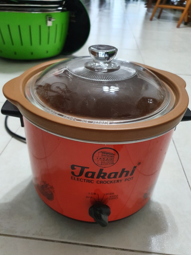 Takashi slow cooker, TV & Home Appliances, Kitchen Appliances, Cookers on Carousell