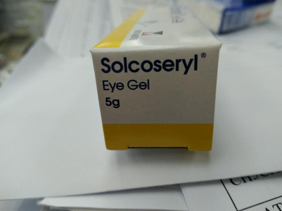 包郵 現貨 solcoseryl eye gel 5g 眼膏, 寵物用品, 寵物衣服 - Carousell