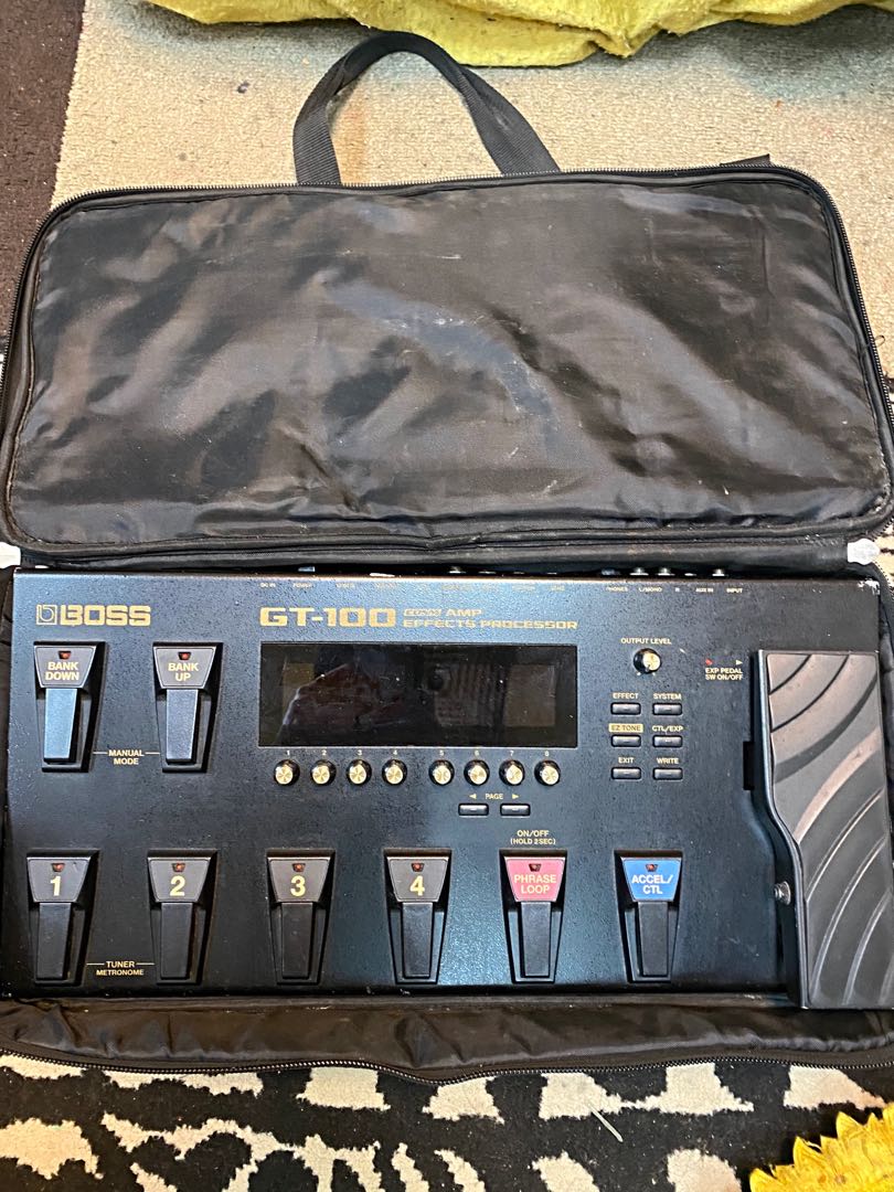 Boss effect processor GT 100, Hobbies & Toys, Music & Media, Musical ...