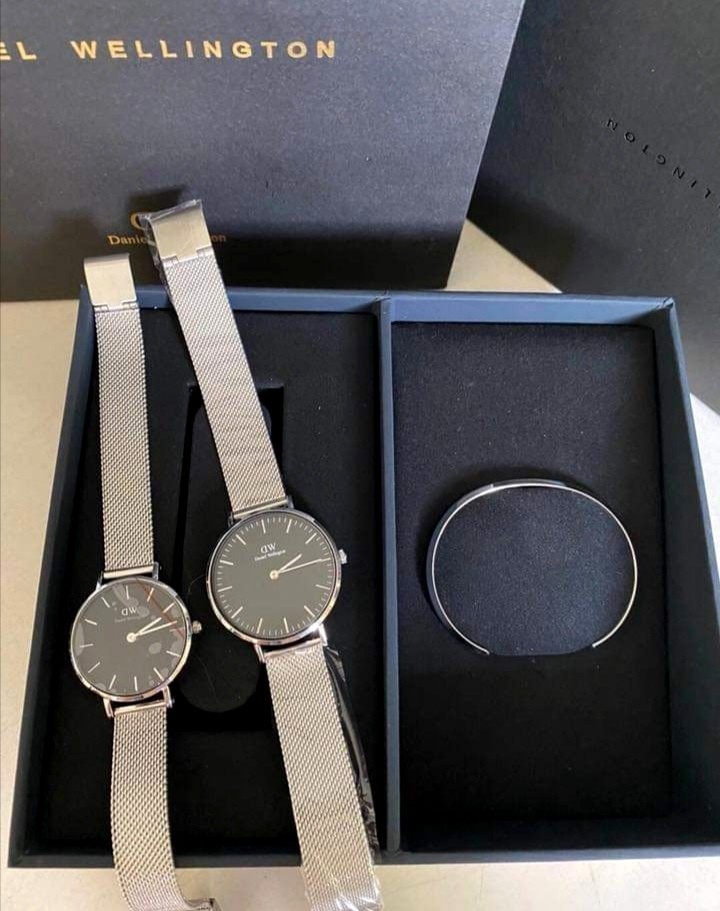 Dw watch with Bracelet, Luxury, Watches on Carousell