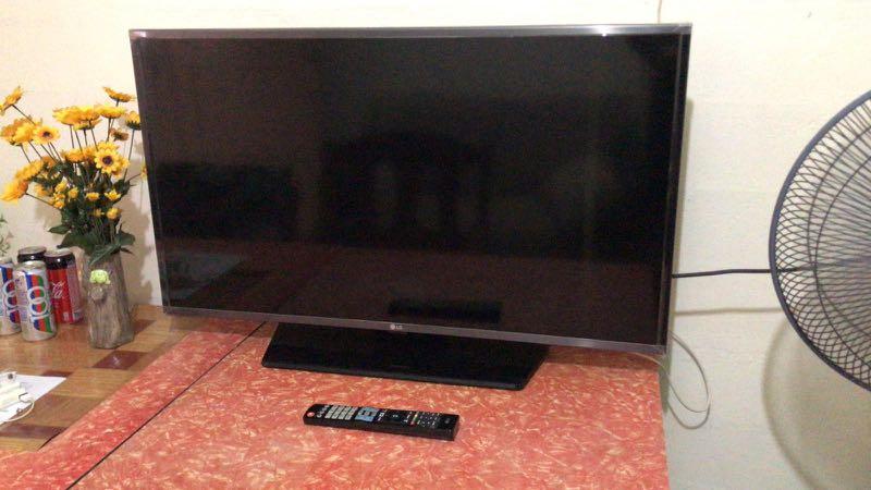 LG 40 Inch Smart TV, TV & Home Appliances, TV & Entertainment, TV on ...
