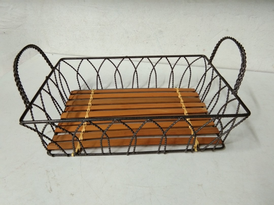 Flat Basket, Food & Drinks, Gift Baskets & Hampers on Carousell