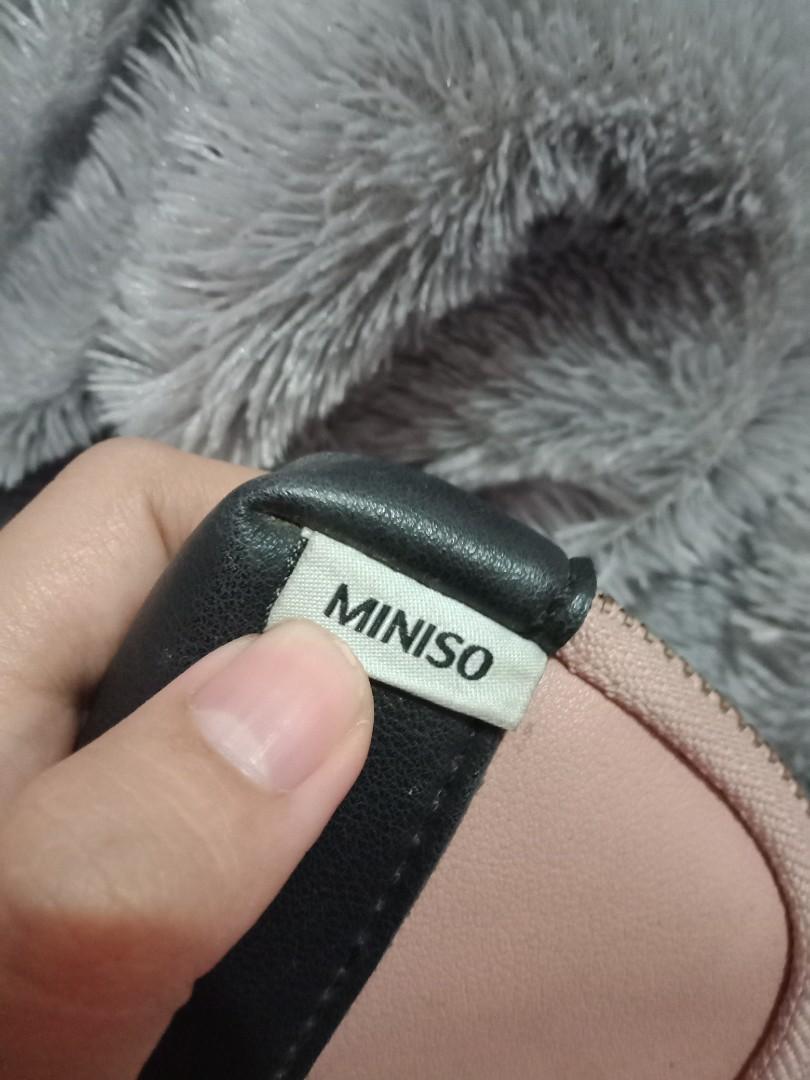 MINISO WALLET, Fesyen Wanita, Tas & Dompet di Carousell