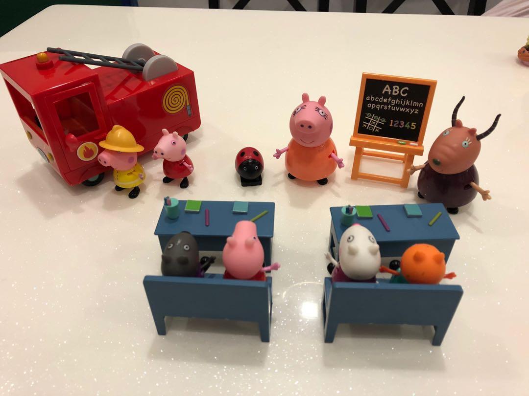 Peppa Pig Classroom set, Hobbies & Toys, Toys & Games on Carousell