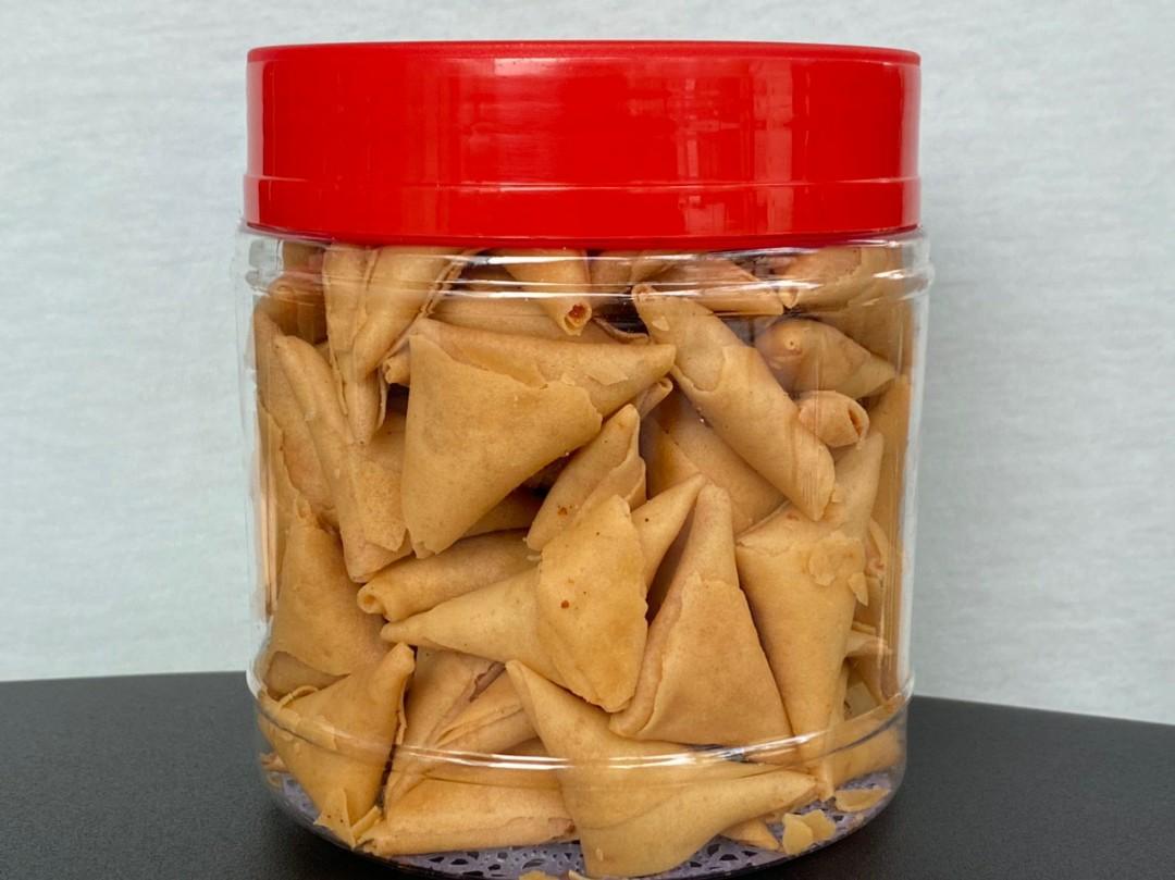 (READY STOCK) CNY TRUFFLE SAMOSA AND HAE BEE HIAM, Food & Drinks ...