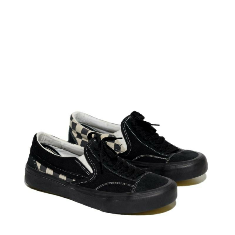 Sepatu local brand cut and paste timebomb, Fesyen Pria, Sepatu ...