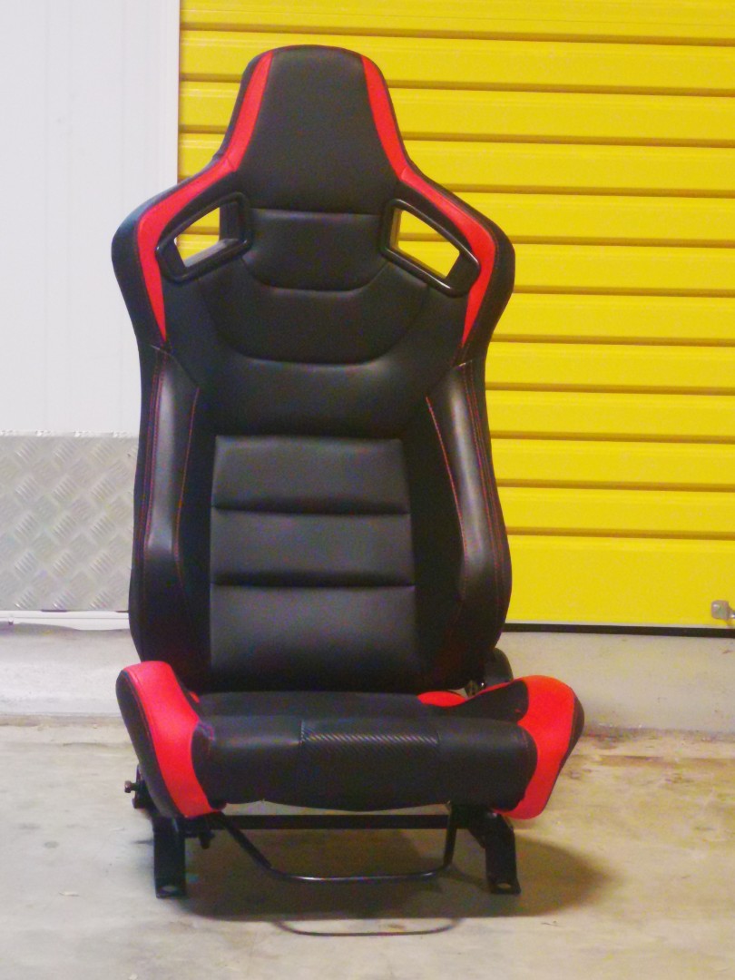 SScus semi bucket Seat(1 pair), Car Accessories, Accessories on Carousell