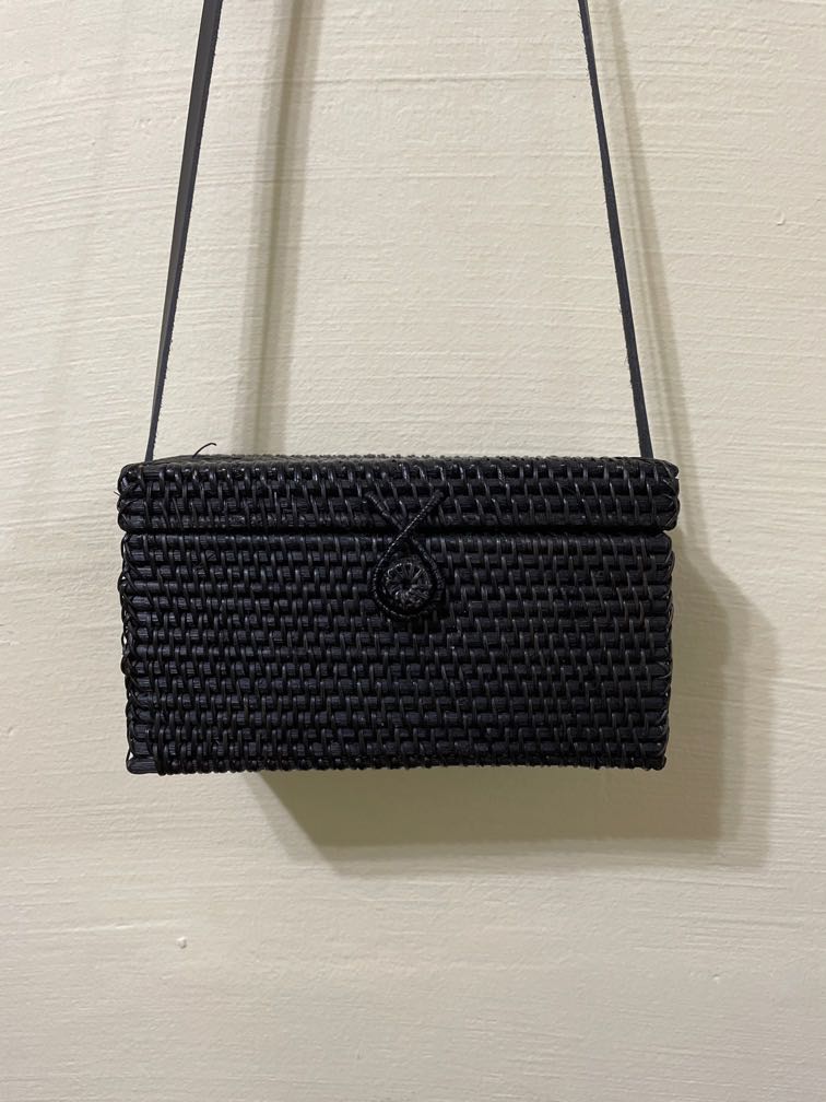 Zara Box Bag, Women's Fashion, Bags & Wallets, Cross-body Bags on Carousell