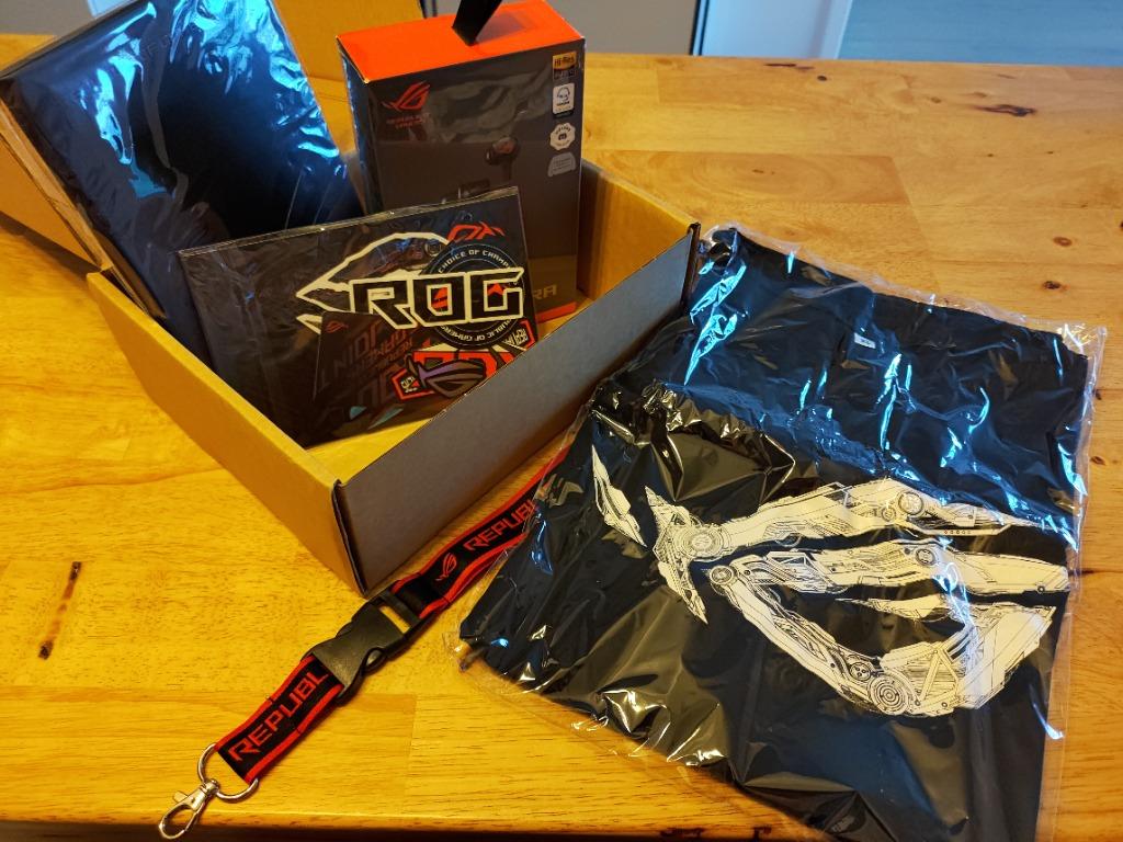 ASUS ROG Ultimate Gift Box Bundle, Mobile Phones & Gadgets, Mobile ...