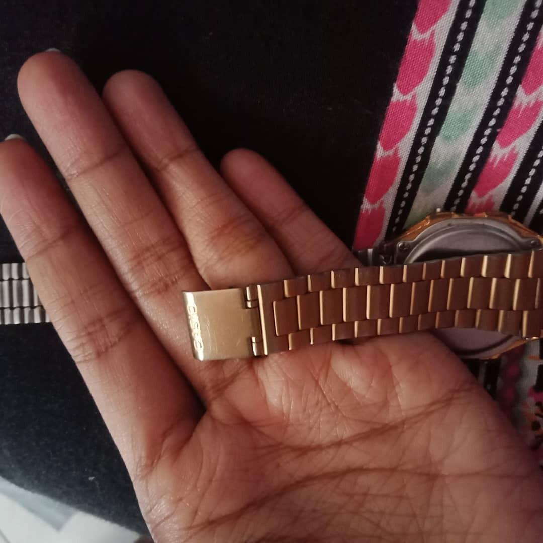 Authentic casio + box, Fesyen Wanita, Jam Tangan di Carousell