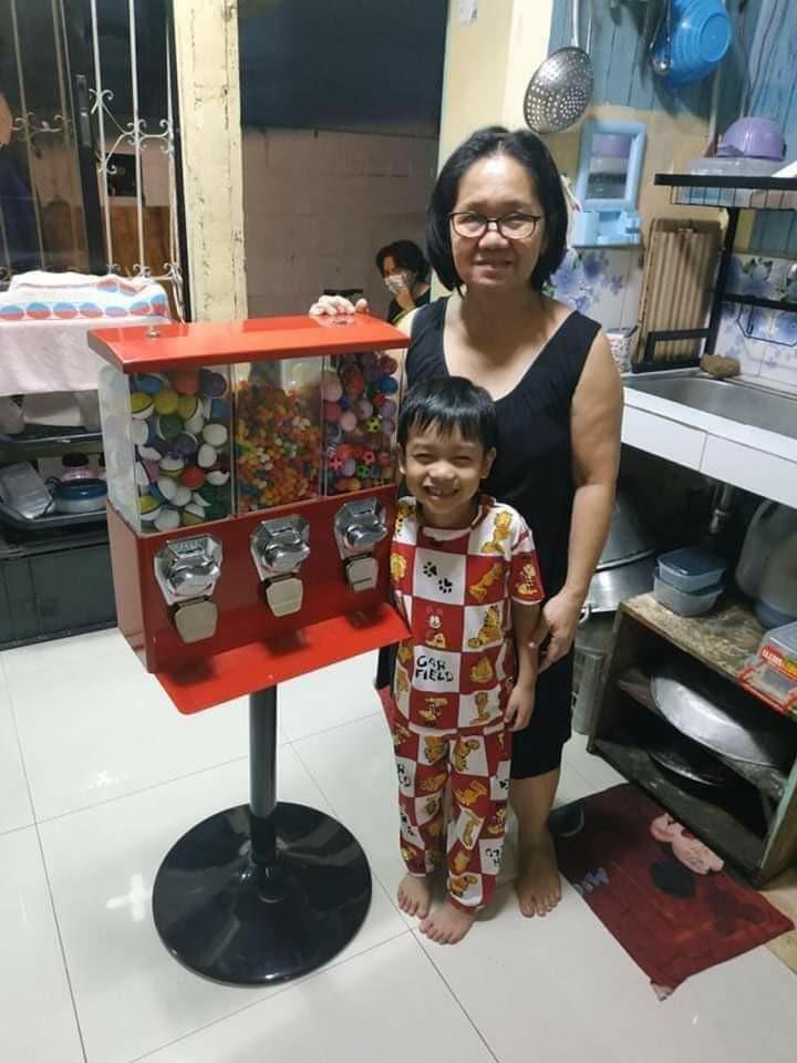 Candy Vendo Machine For Kids, Hobbies & Toys, Toys & Games on Carousell