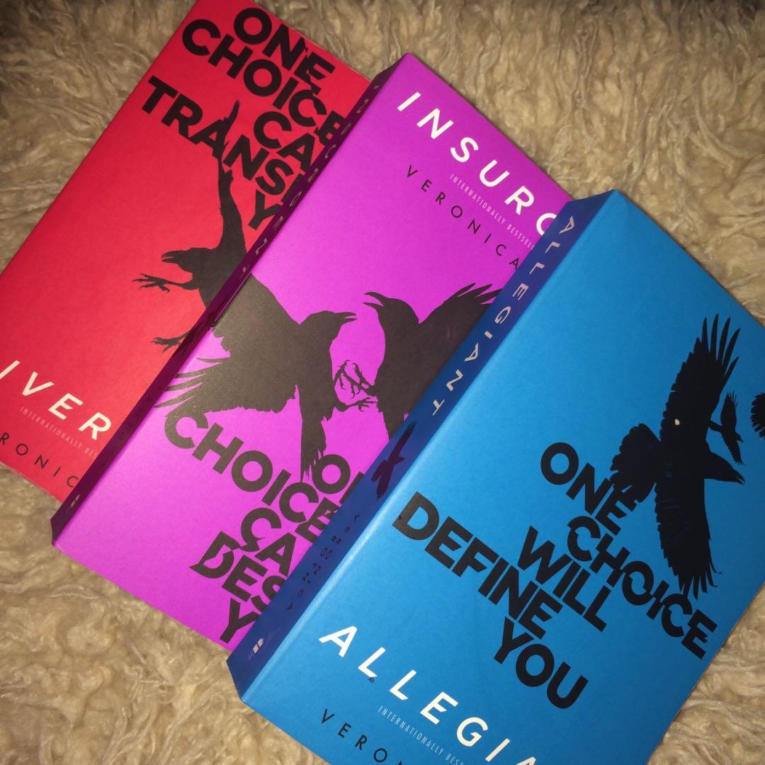 Divergent Series ( All 3 Books ) By Veronica Roth, Hobbies & Toys ...