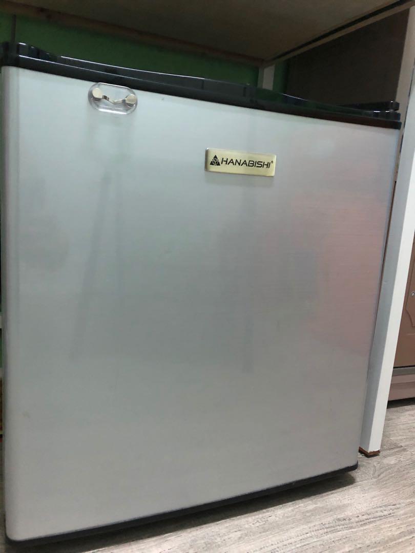 Hanabishi personal ref, TV & Home Appliances, Kitchen Appliances ...