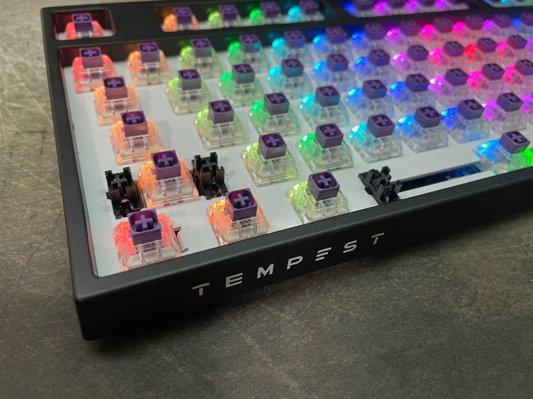 LNIB Tempest Kirin V2 TKL Keyboard- Box Royal Switches, Computers ...