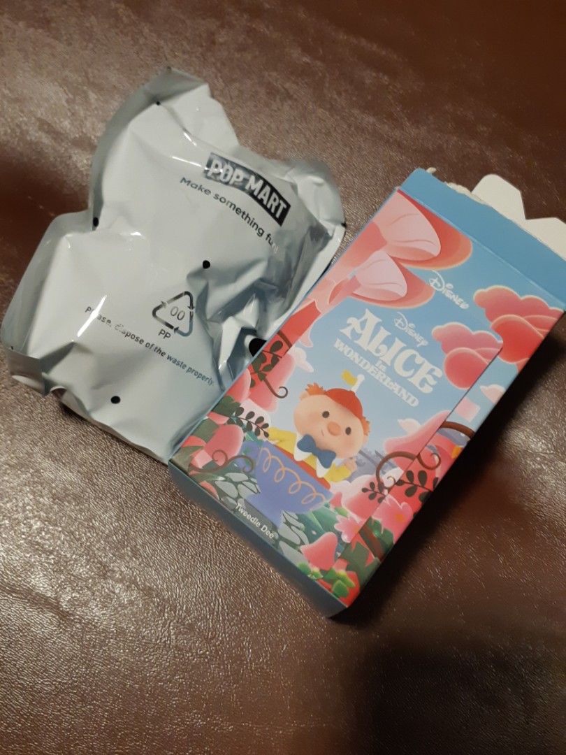 Popmart Alice in wonderland, Hobbies & Toys, Toys & Games on Carousell