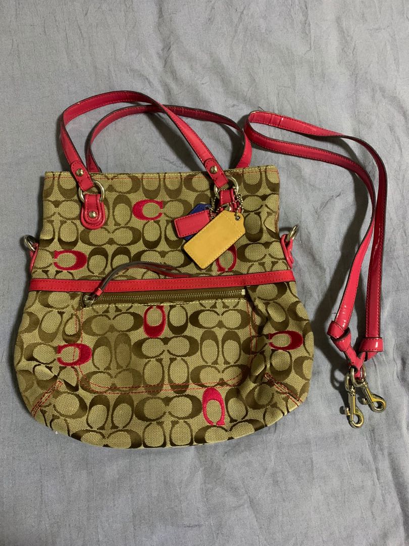 Coach sling bags, Women's Fashion, Bags & Wallets, Cross-body Bags on ...