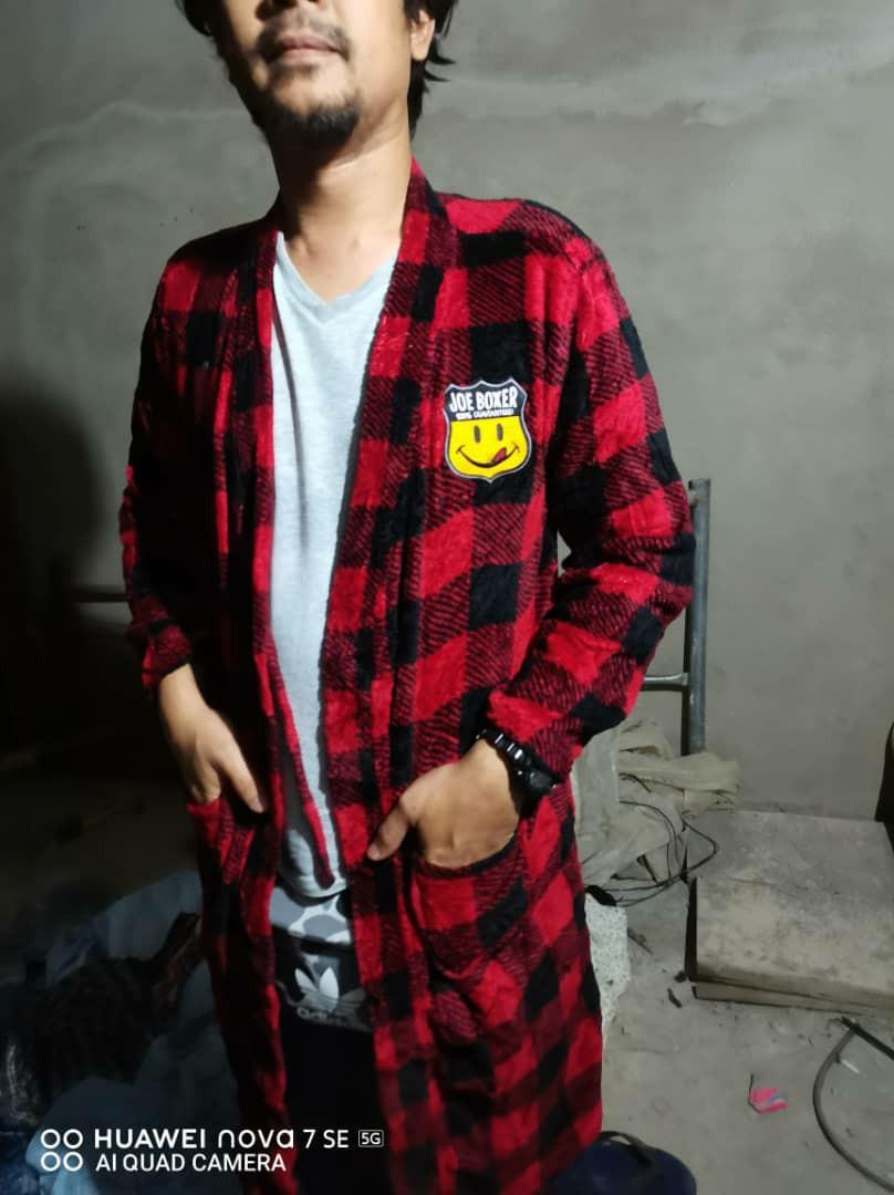 JOE BOXER ROBE, Men's Fashion, Coats, Jackets and Outerwear on Carousell