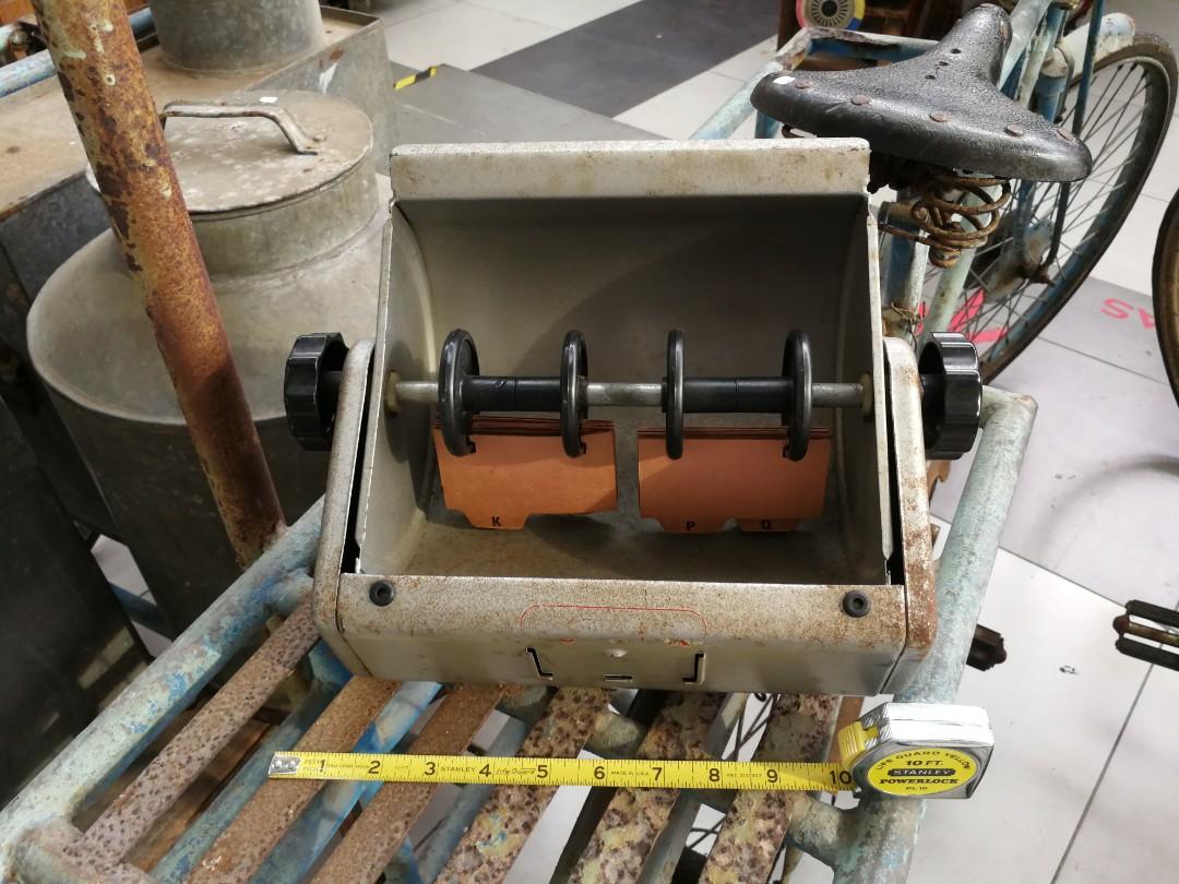 Kotak rekod fail england lama, Hobbies & Toys, Collectibles ...