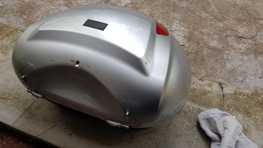 Piaggio scooter top box with baseplate, Motorcycles, Motorcycle ...