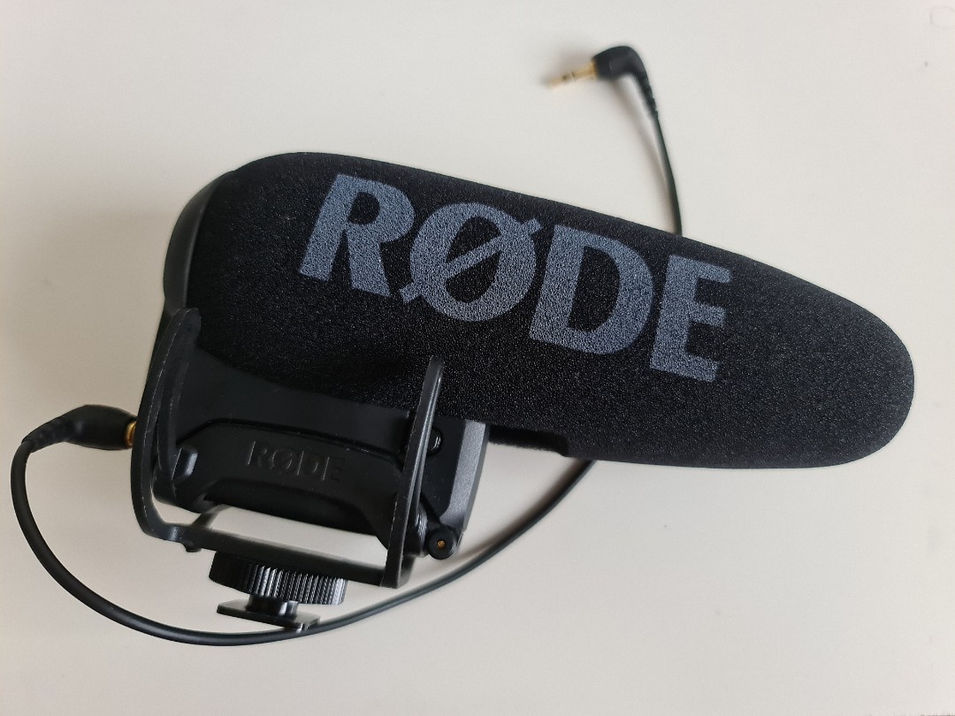 Rode VideoMic Pro Plus, Photography, Video Cameras on Carousell