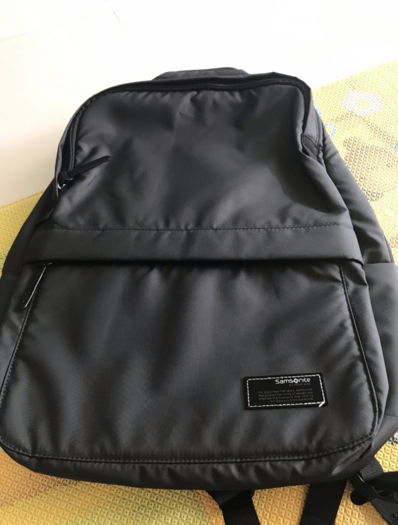 Samsonite varsity bag pack, Men's Fashion, Bags, Backpacks on Carousell
