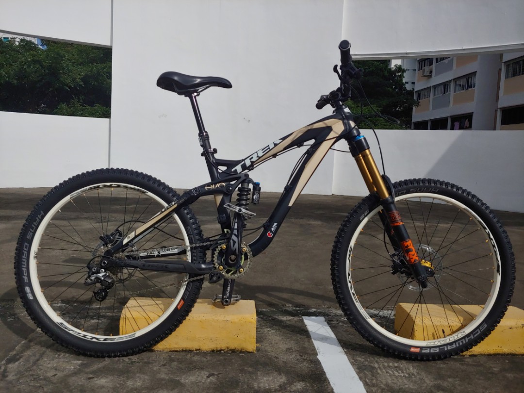 TREK SCRATCH 8 FULL SUSPENSION MOUNTAIN BIKE, Sports Equipment ...