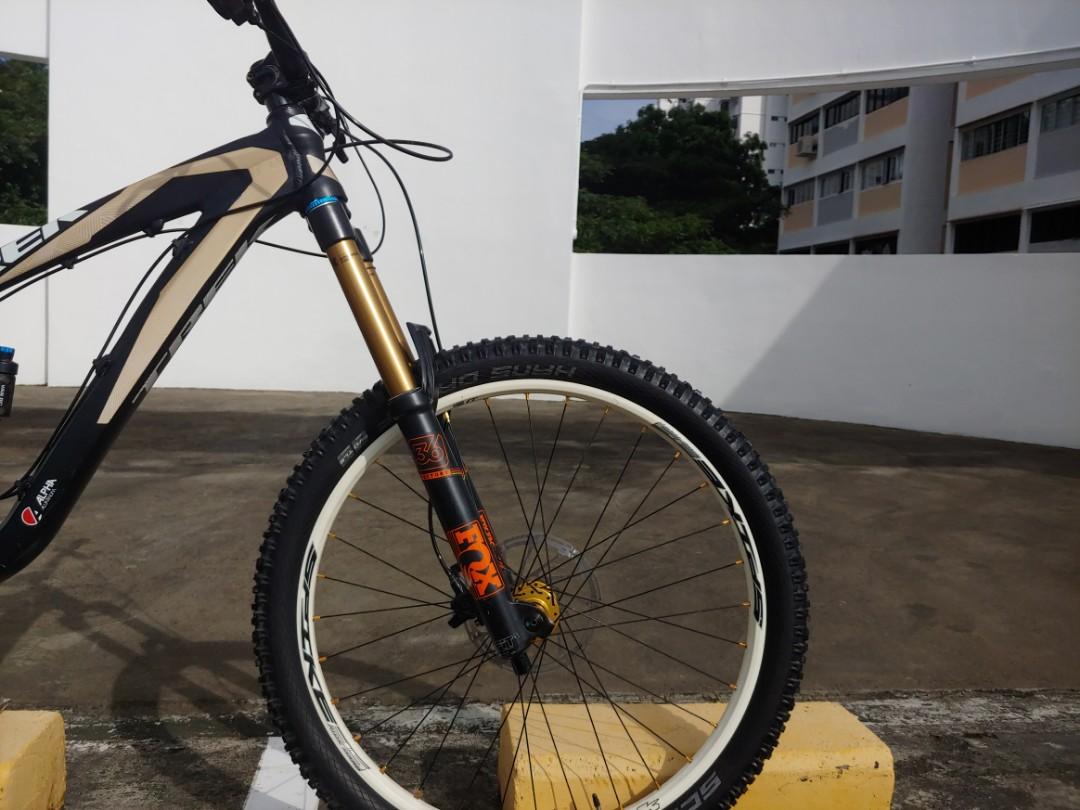TREK SCRATCH 8 FULL SUSPENSION MOUNTAIN BIKE, Sports Equipment ...