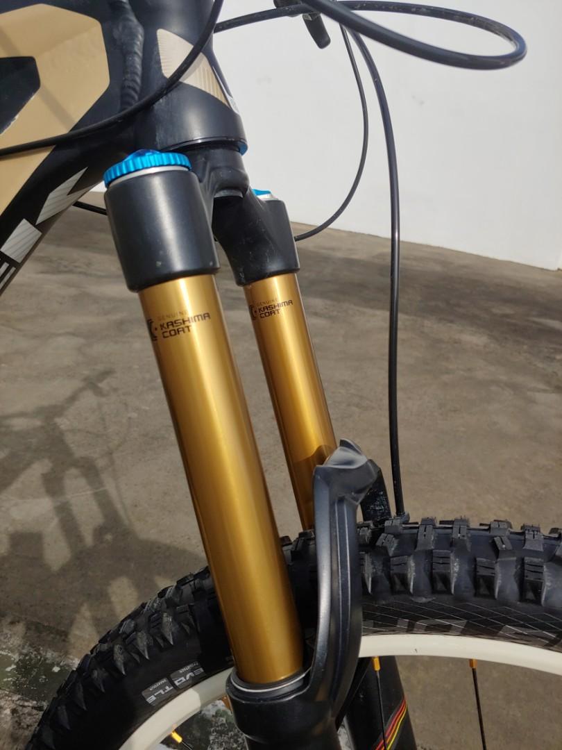 TREK SCRATCH 8 FULL SUSPENSION MOUNTAIN BIKE, Sports Equipment ...