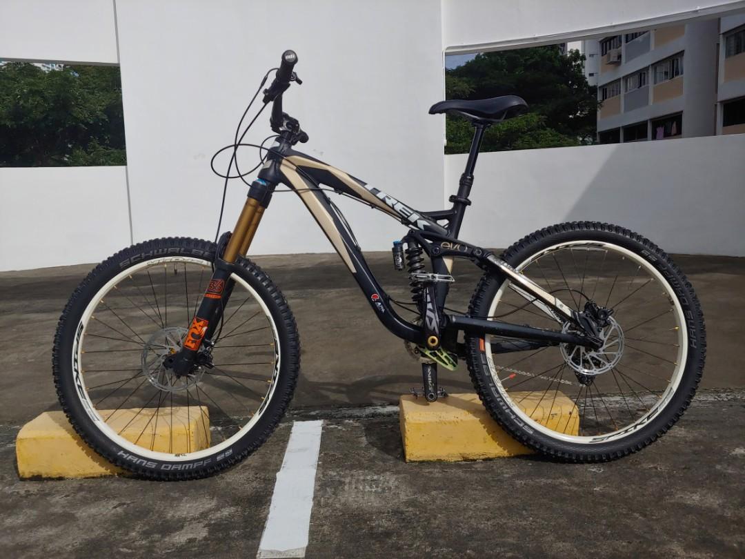 TREK SCRATCH 8 FULL SUSPENSION MOUNTAIN BIKE, Sports Equipment ...
