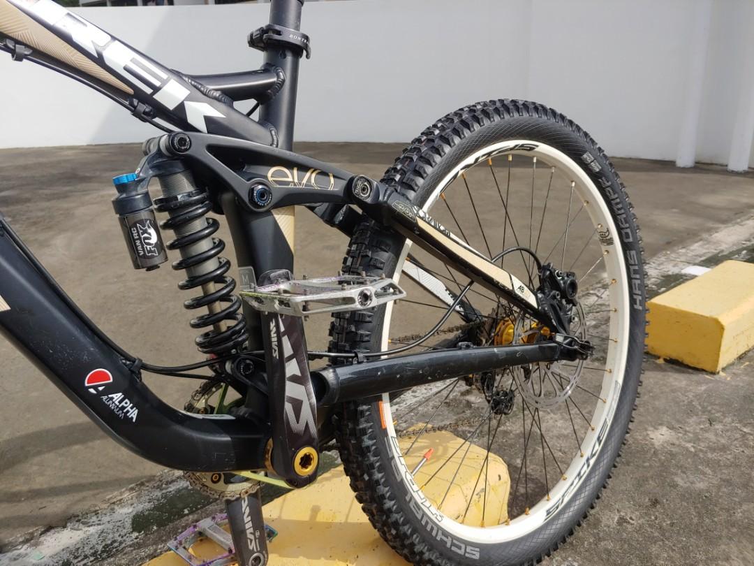 TREK SCRATCH 8 FULL SUSPENSION MOUNTAIN BIKE, Sports Equipment ...
