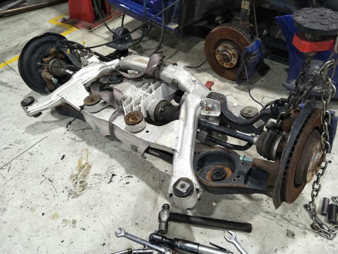 Volkswagen Golf R32 engine, gearbox, Car Accessories, Accessories on ...