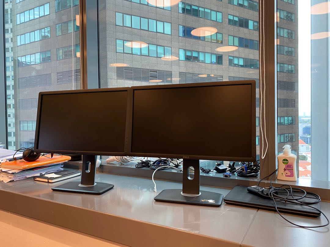 2 x Dell PC Monitors, Computers & Tech, Desktops on Carousell
