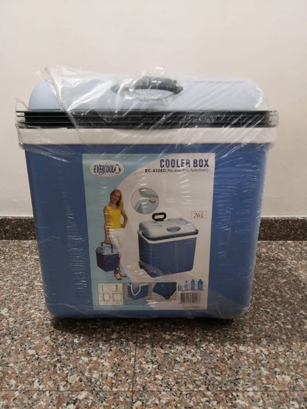 Brand new 26L cooler box, Everything Else on Carousell