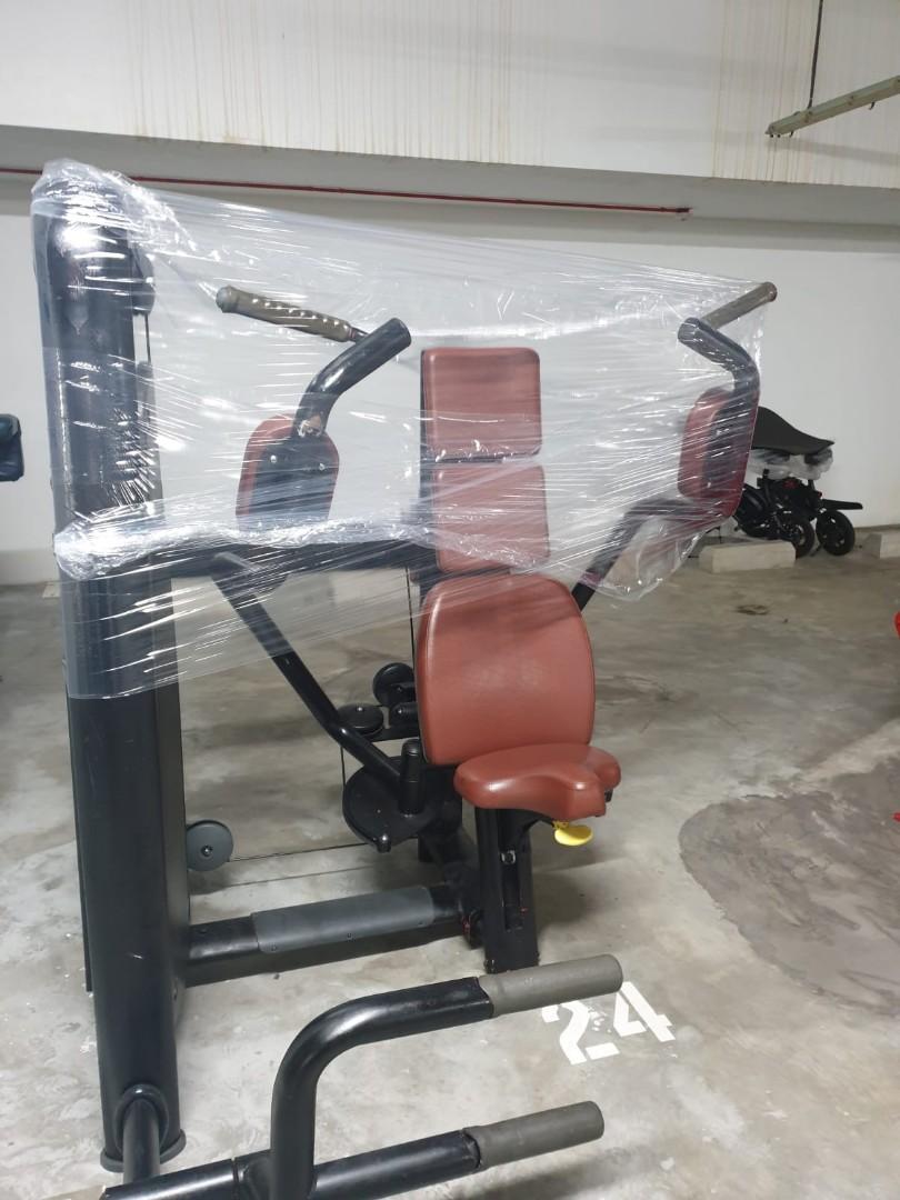 Chest fly machine, Sports Equipment, Exercise & Fitness, Cardio ...