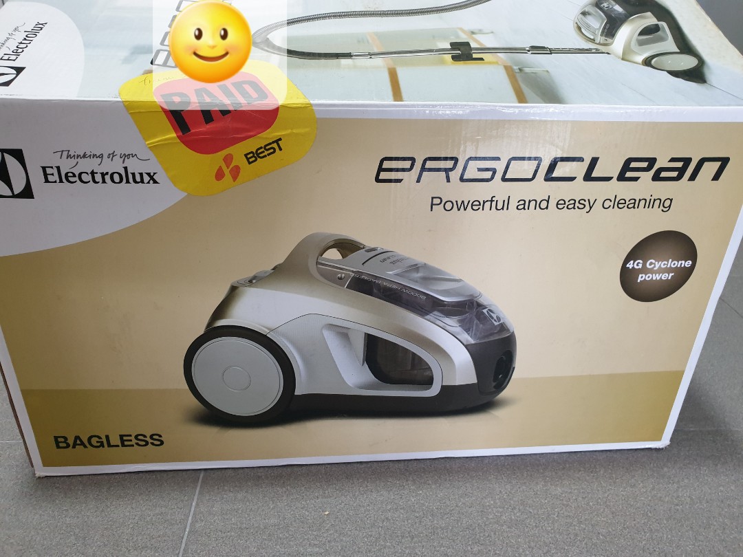 Electrolux 4G Cyclone power bagless vacuum cleaner, TV & Home ...