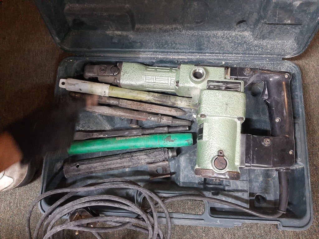 Hitachi hacking set, Everything Else on Carousell